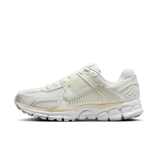 Nike Zoom Vomero Shoes With Reflective Accents - White