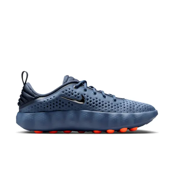 Nike Mind 002 Pregame Athletic Shoes