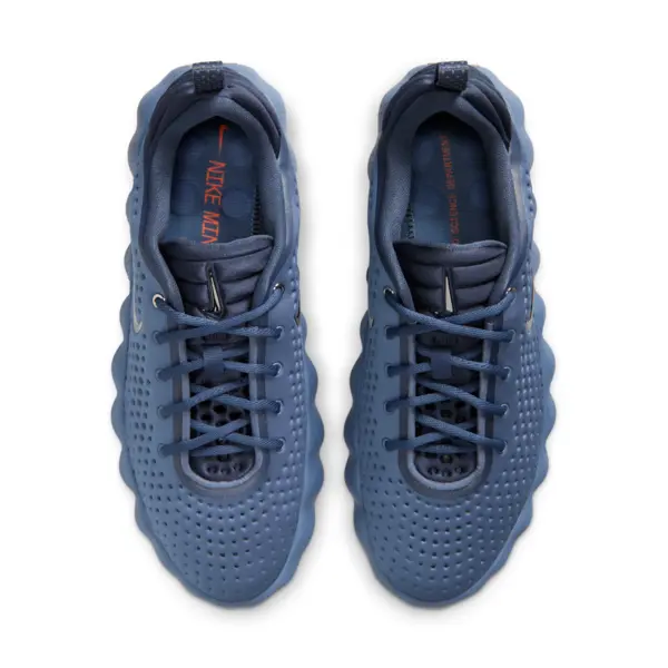 Nike Mind 002 Pregame Athletic Shoes