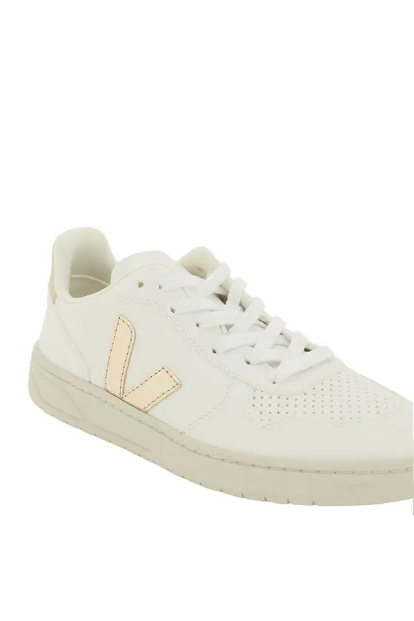 VEJA Low-cut Skate Shoes With Splicing Design