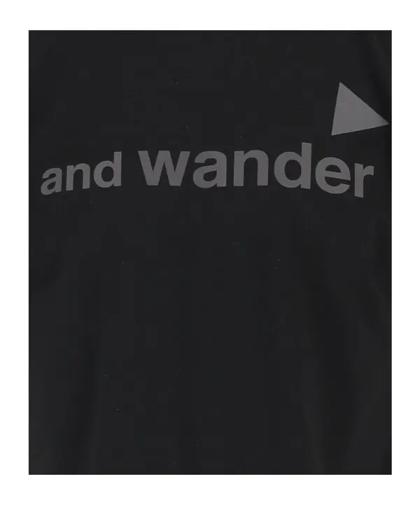 AND WANDER Logo Print T-shirt