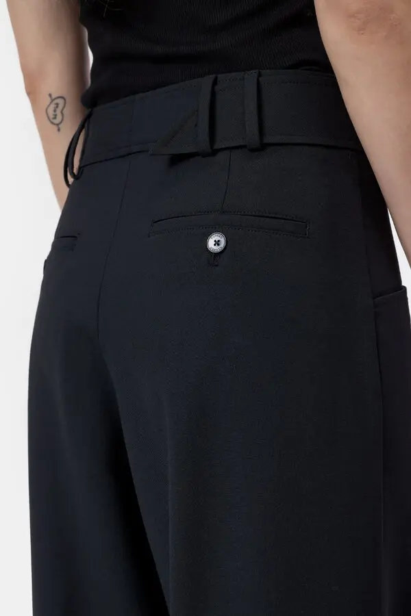 Closed Wide Pants Wes