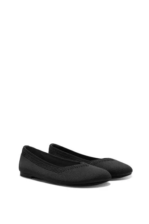 Vivaia Tila Wide Toe Box Flats - Black