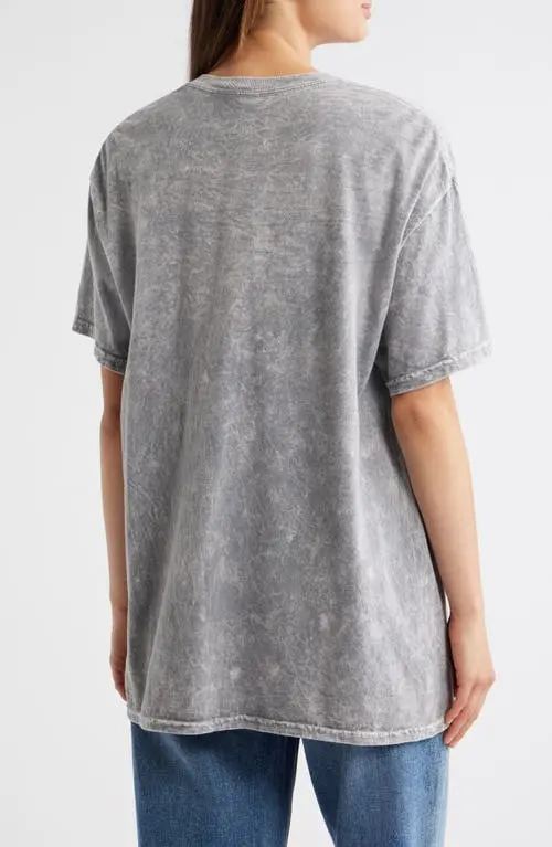 MERCH TRAFFIC Metallica Graphic Tee