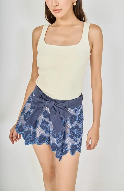 Endless Rose Scalloped Hem Lace High-waist Shorts