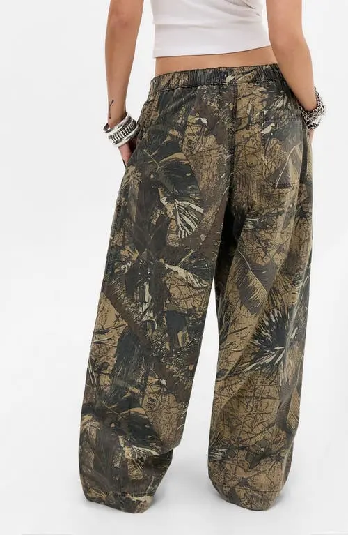 BDG URBAN OUTFITTERS Bobbi Camouflage Pants