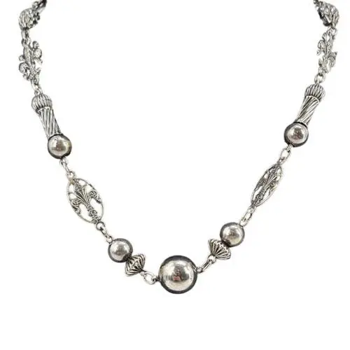 MADISON BEVERLY HILLS Sterling Silver Fleur-de-lis Station Necklace - Gold
