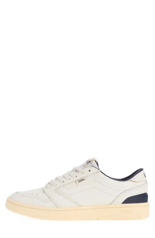 VANS Court Low Leather Sneaker