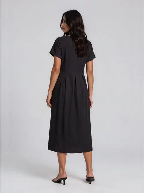 MASAI COPENHAGEN Round Neck Short Sleeve Gathered Midi Dress