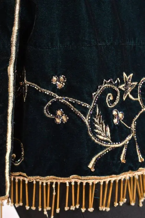 RAAS Zari & Cutdana Hand Embroidered Velvet Scarf