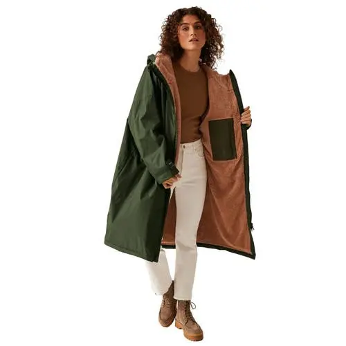 REGATTA Gender Inclusive Waterproof Fleece Lined Changing Robe - Dark Khaki