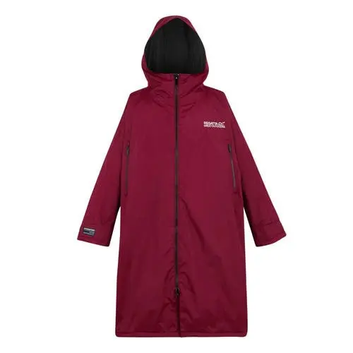 REGATTA Gender Inclusive Waterproof Fleece Lined Changing Robe - Dark Maroon