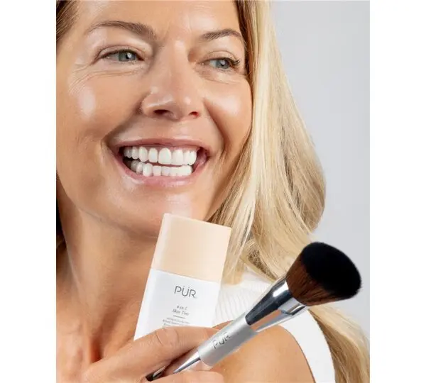 PUR MINERALS 2-in-1 Foundation & Finishing Brush