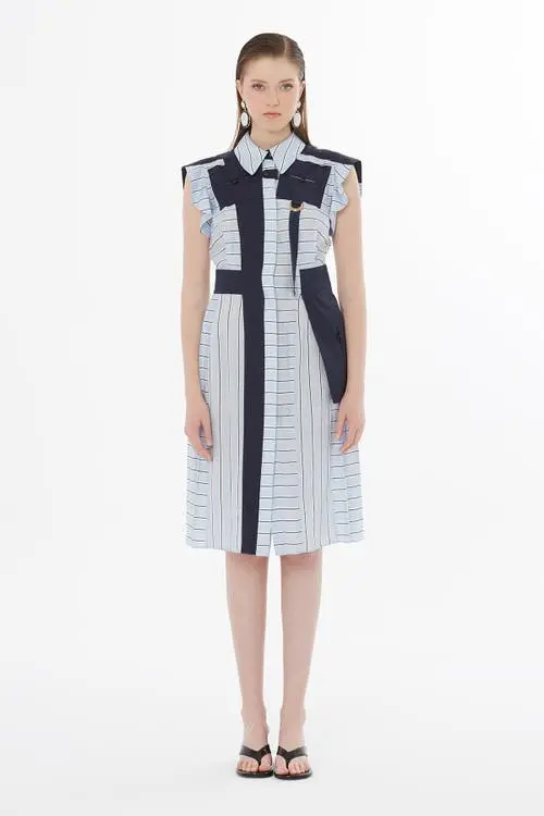 GIZIA Buckle Detail Unlined Dress