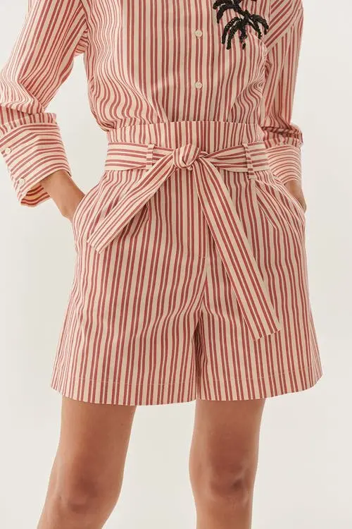 EXQUISE Raegan Striped Belted High-waisted Shorts