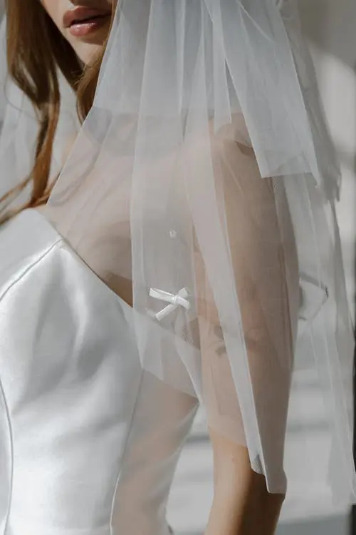 UNTAMED PETALS Last Toast Mini Veil