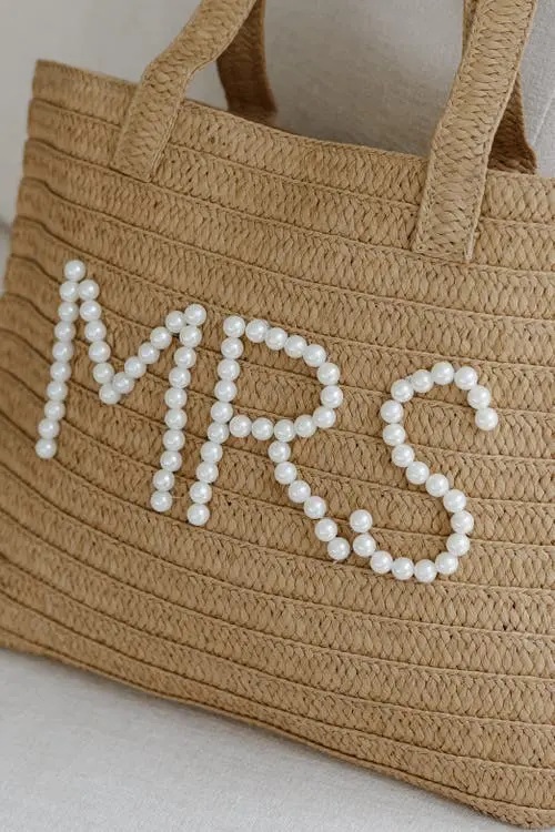 UNTAMED PETALS Mrs Pearl Tote