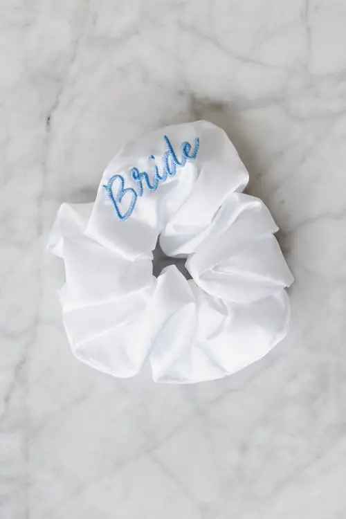 UNTAMED PETALS Bride Scrunchie - White