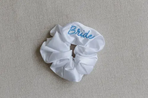 UNTAMED PETALS Bride Scrunchie