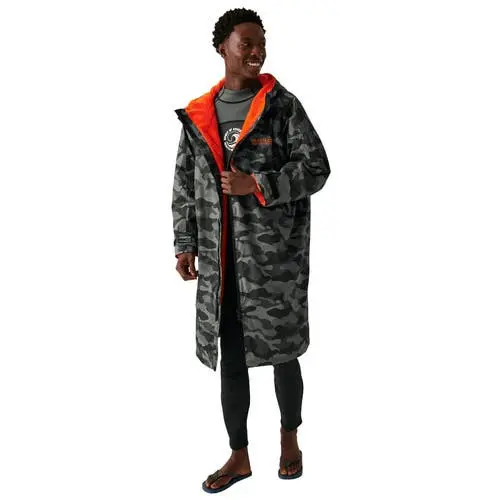 REGATTA Gender Inclusive Camo Changing Robe
