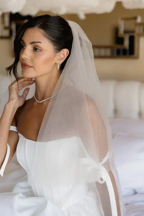 UNTAMED PETALS Last Disco Mini Veil
