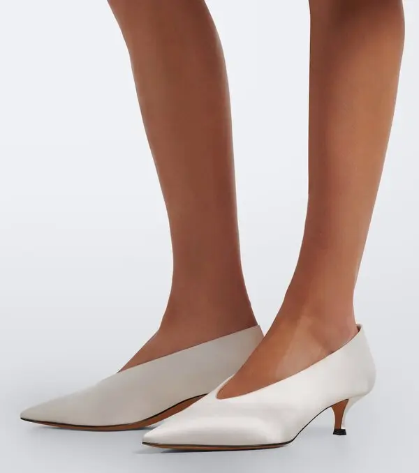 Le Monde Beryl Babouche Satin Pumps