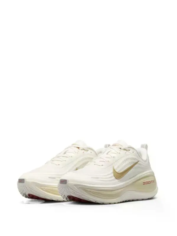 Nike Vomero Plus Sneakers