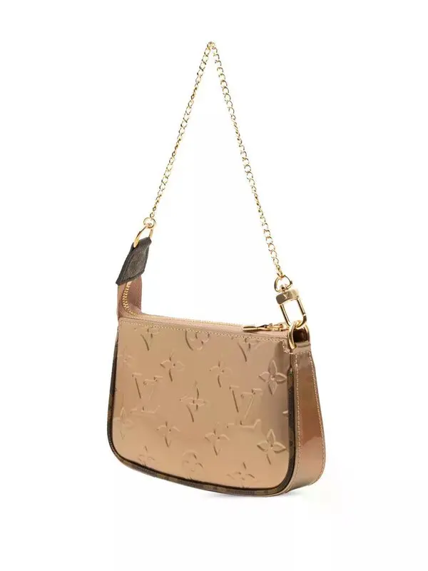 LOUIS VUITTON 2021-2026 Monogram Vernis Mini Pochette Accessoires Handbag