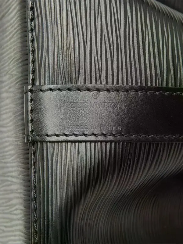 LOUIS VUITTON 1993 Epi Petit Noe Bucket Bag