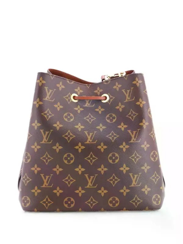 LOUIS VUITTON Monogram Canvas Mm Bucket Bag