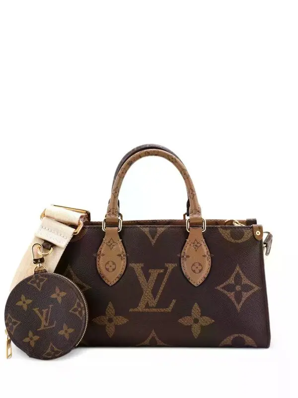 LOUIS VUITTON Onthego East West Shoulder Bag