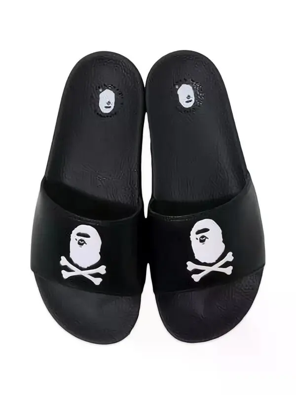 A BATHING APE Crossbone Flat Slides