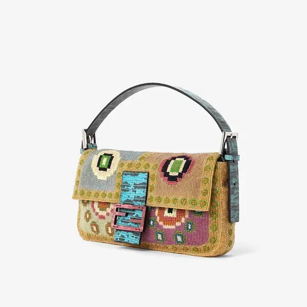 Fendi Baguette 26424 Re-edition