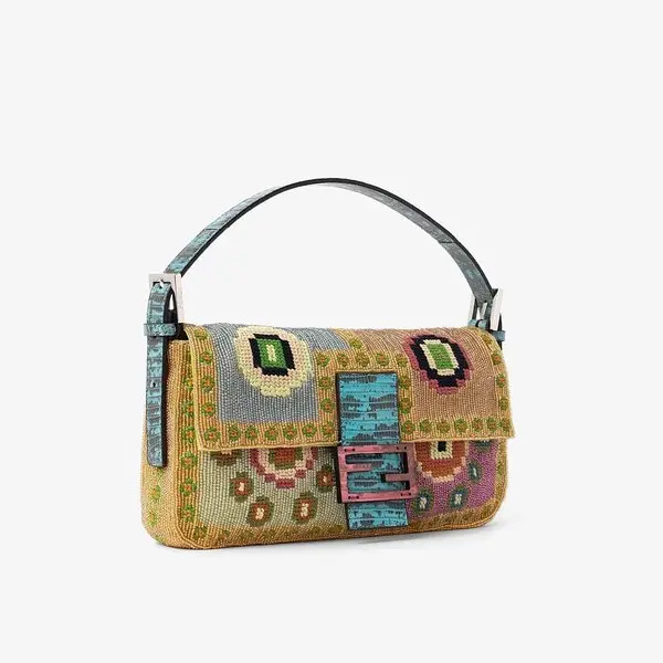 Fendi Baguette 26424 Re-edition