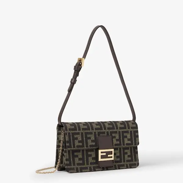 Fendi Tube Wallet On Chain