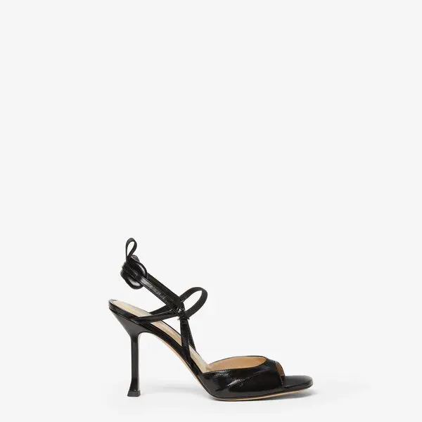 Fendi Colibrì Lite Sandals In Hagfish Leather With Chevron Motif - Black