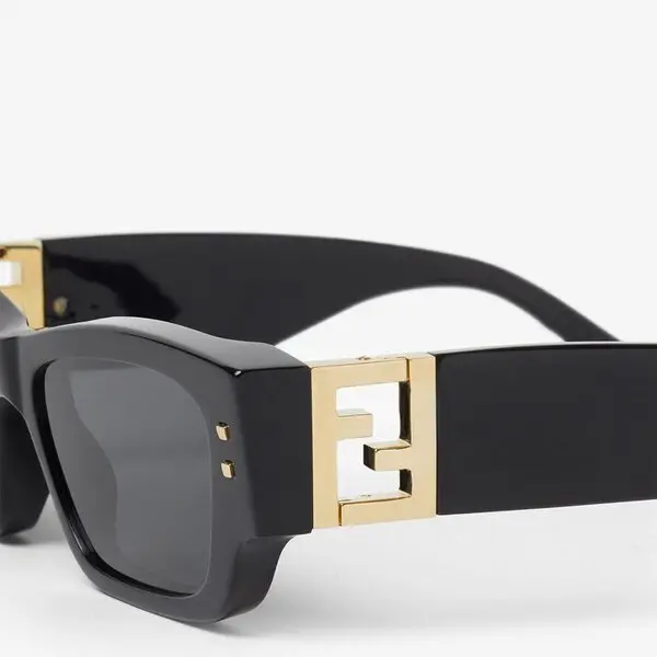 Fendi Ff Logo Fold Sunglasses
