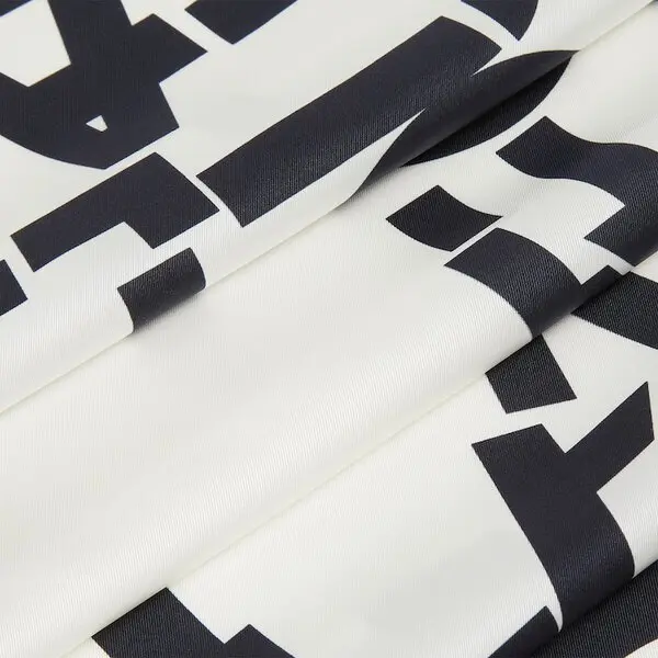 Fendi Foulard
