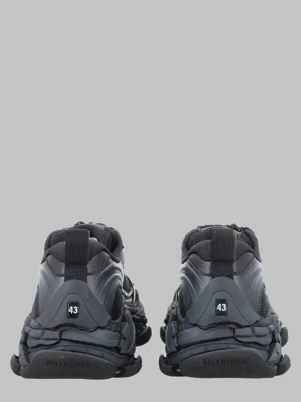 Balenciaga Sneaker "triple's.2
