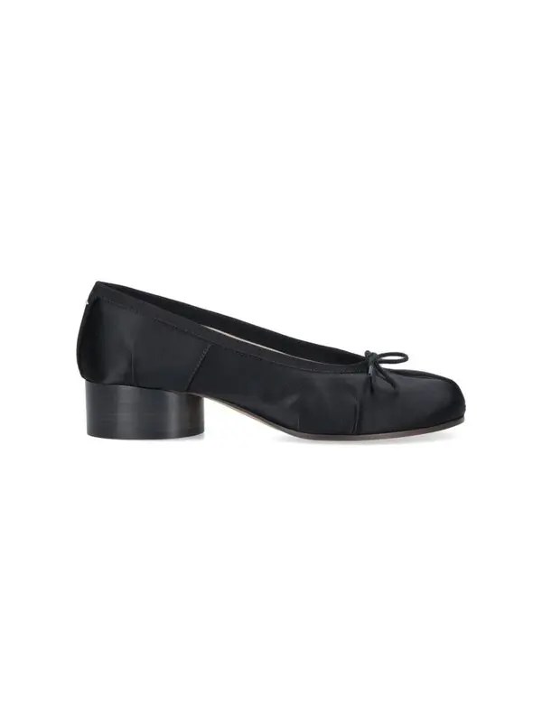 MAISON MARGIELA Satin Bow Block Heel Pumps