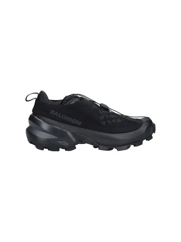 MAISON MARGIELA Sneakers With Contrast Paneling - Black