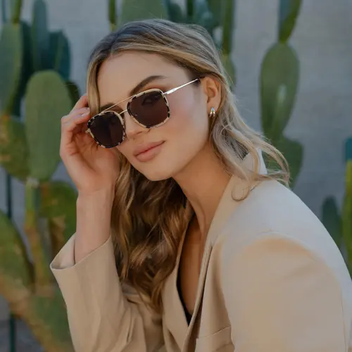 WMP EYEWEAR Gia54mm Oversized Square Aviator Polarized Sunglasses - Beige Tortoise