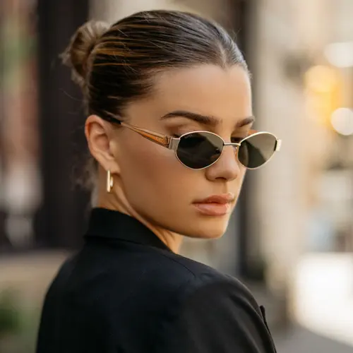 WMP EYEWEAR Verona Oval Metal Sunglasses - Gold Black