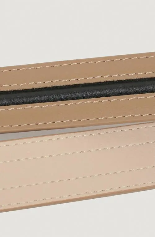 MODENAIRE Leather Belt With D Buckle And Contrast Edge Detail