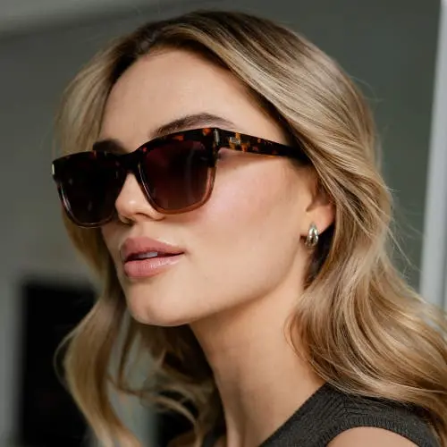 WMP EYEWEAR Dakota 53mm Cat-eye Sunglasses
