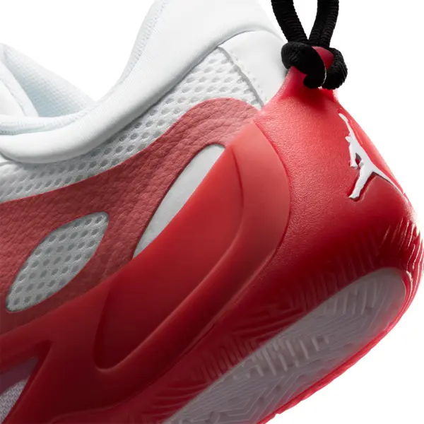 JORDAN Heir Series 2 "desert Berry" Athletic Shoes - White