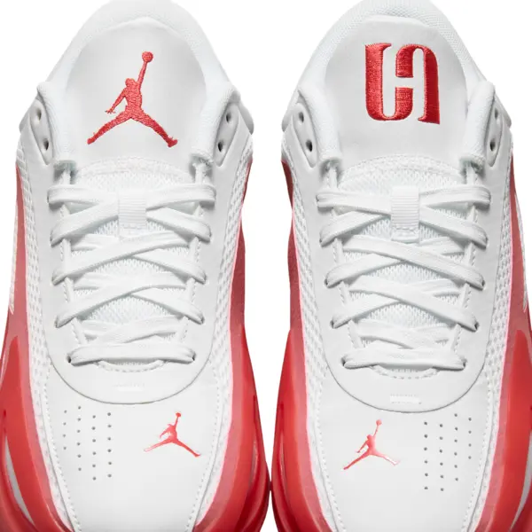 JORDAN Heir Series 2 "desert Berry" Athletic Shoes - White