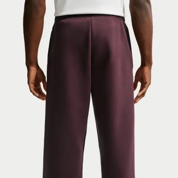 Nike Standard Issue Therma-fit Brushed Open-hem Basketball Pants - Red