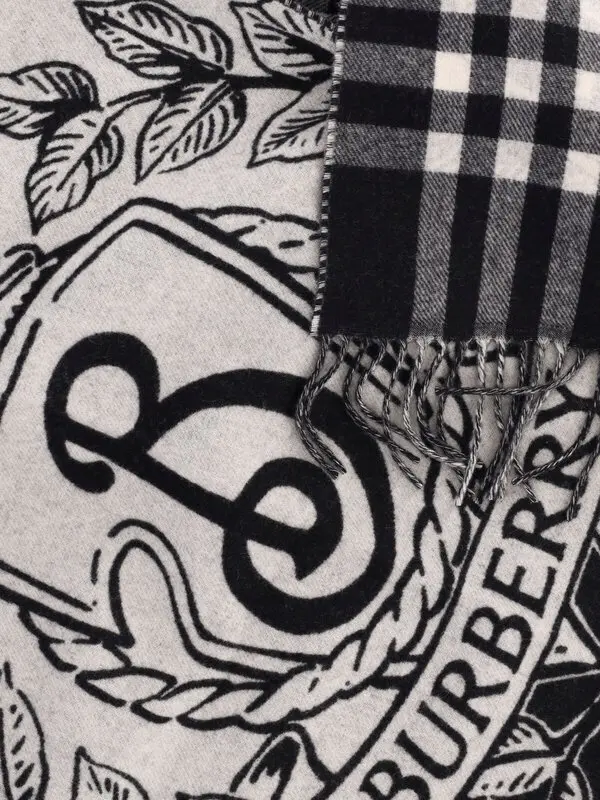 Burberry Reversible Scarf "stormy Knight