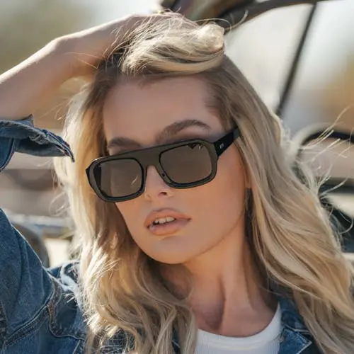 WMP EYEWEAR Harlee54mm Rectangular Aviator Polarized Sunglasses - Black